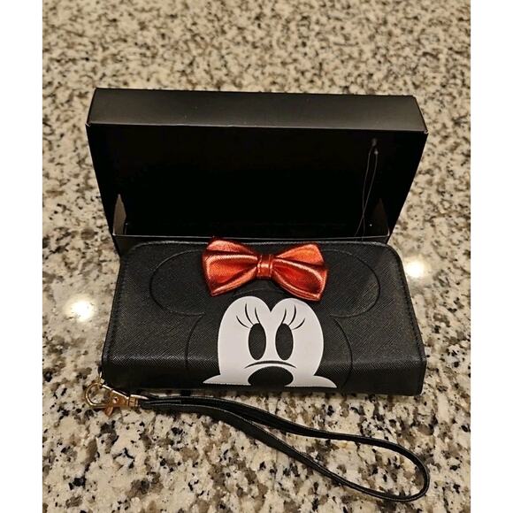 Disney | Bags | New Disney Minnie Mouse Wallet | Poshmark